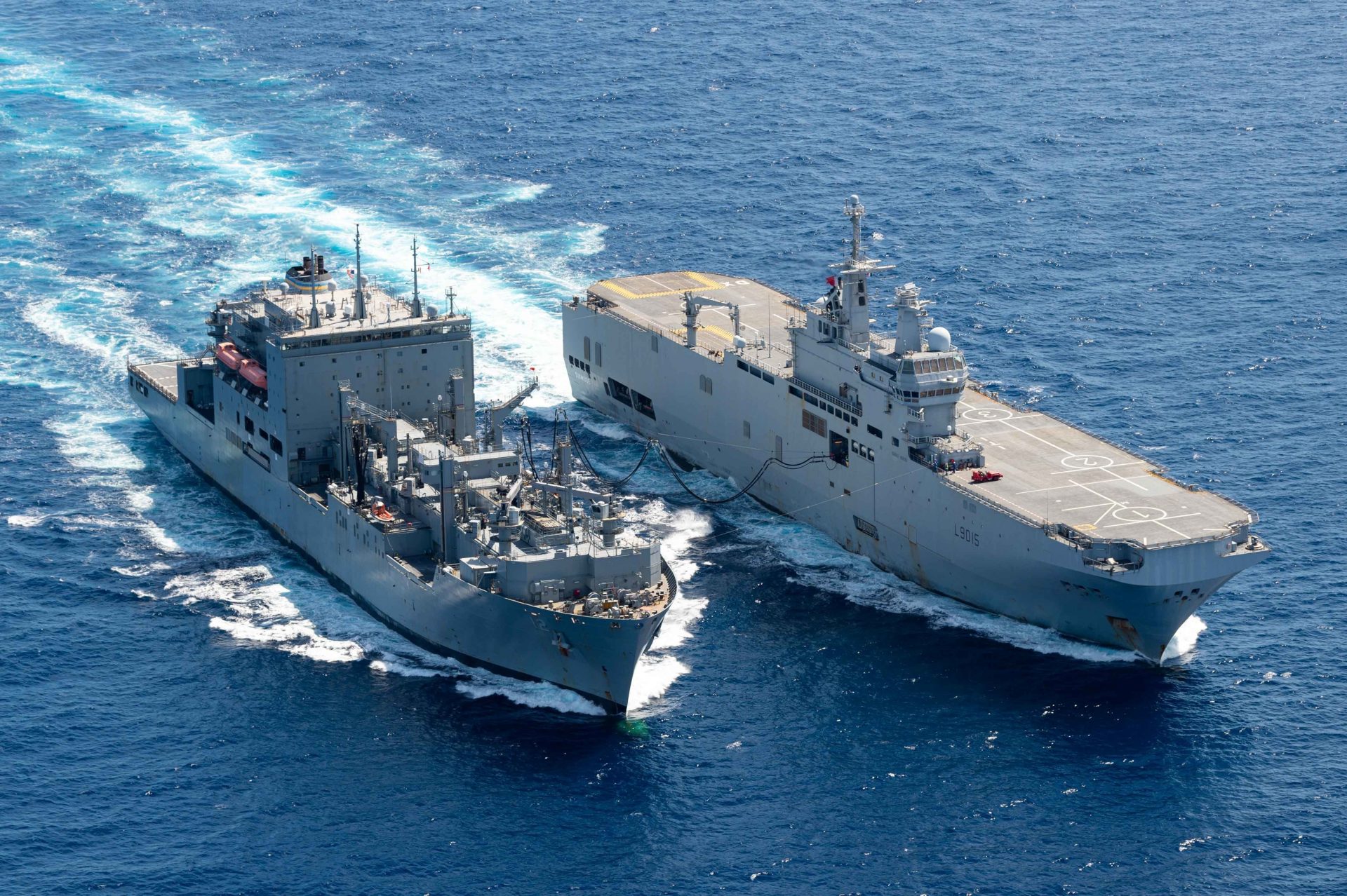 ThinkOutOfTheBox: Αντί για 4η φρεγάτα FDI HN ας αγοράσουμε ένα LHD ...