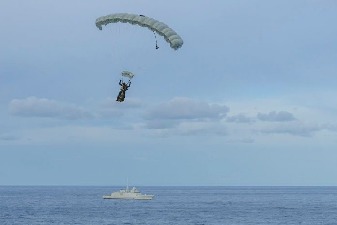 Φωτό: Antares, επίδειξη δύναμης από το Γαλλικό Ναυτικό, ελληνική ...