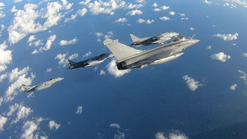 Φωτό: Antares, επίδειξη δύναμης από το Γαλλικό Ναυτικό, ελληνική ...